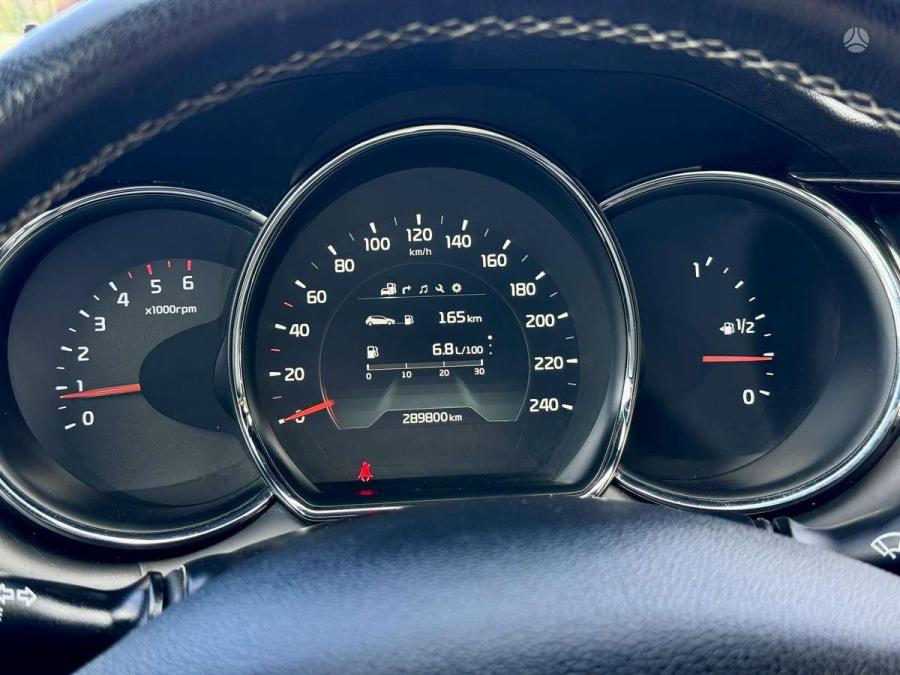 Grey Kia Ceed 2017 in Vilkaviskis, with an engine capacity of 1.58 L and mileage of 290 thousand km for 6300 €, photo 13 on AUTOMOTO.COM.LV