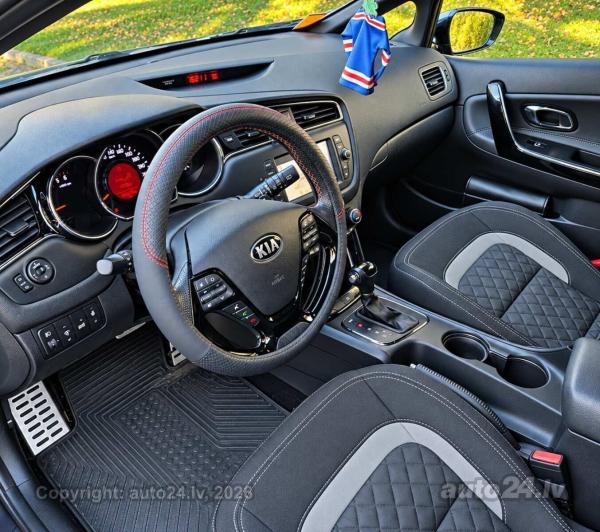 Kia Ceed 2017 Narva-Jēsū vietnē Pelēks Kia Ceed 2017 Narva-Jēsū, ar dzinēja tilpumu 1.60 L un nobraukumu 188 tūkst. km par 8990 €, foto 6 vietnē AUTOMOTO.COM.LV