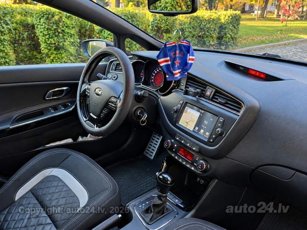 Kia Ceed 2017 Narva-Jēsū vietnē Pelēks Kia Ceed 2017 Narva-Jēsū, ar dzinēja tilpumu 1.60 L un nobraukumu 188 tūkst. km par 8990 €, foto 7 vietnē AUTOMOTO.COM.LV