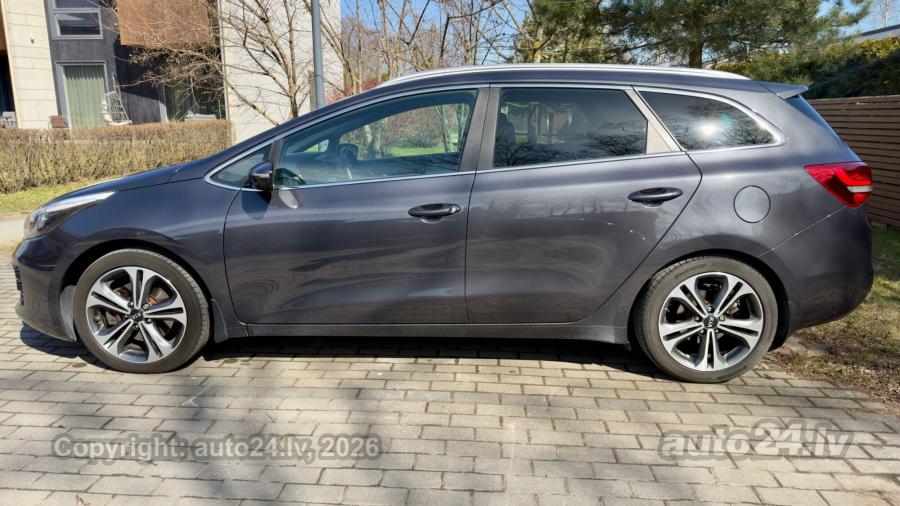 Grey Kia Ceed 2018 in Tallinn, with an engine capacity of 1.60 L and mileage of 178 thousand km for 11900 €, photo 5 on AUTOMOTO.COM.LV