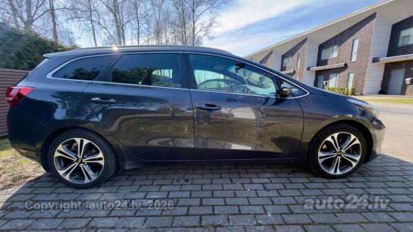Grey Kia Ceed 2018 in Tallinn, with an engine capacity of 1.60 L and mileage of 178 thousand km for 11900 €, photo 5 on AUTOMOTO.COM.LV