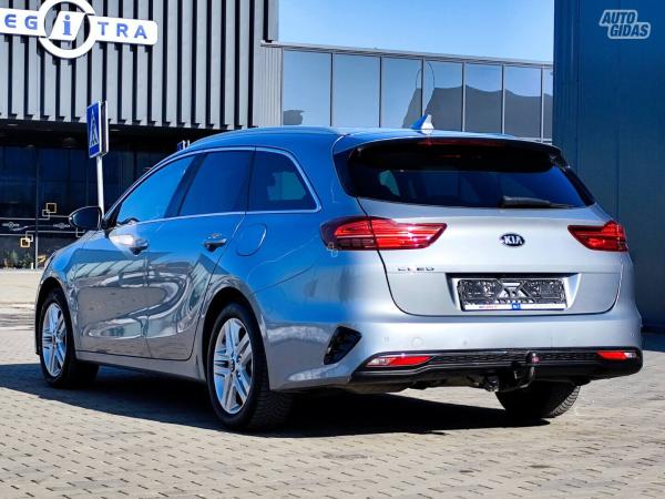 Grey Kia Ceed 2018 in Siauliai, with an engine capacity of 1.60 L and mileage of 217 thousand km for 8190 €, photo 5 on AUTOMOTO.COM.LV