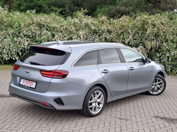 Grey Kia Ceed 2018 in Vilnius, with an engine capacity of 1.60 L and mileage of 263 thousand km for 8200 €, photo 2 on AUTOMOTO.COM.LV