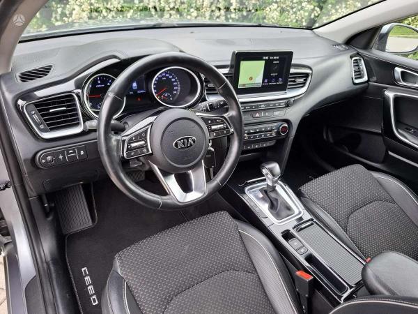 Grey Kia Ceed 2018 in Vilnius, with an engine capacity of 1.60 L and mileage of 263 thousand km for 8200 €, photo 3 on AUTOMOTO.COM.LV