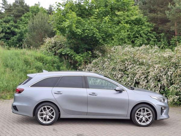 Grey Kia Ceed 2018 in Vilnius, with an engine capacity of 1.60 L and mileage of 263 thousand km for 8200 €, photo 7 on AUTOMOTO.COM.LV
