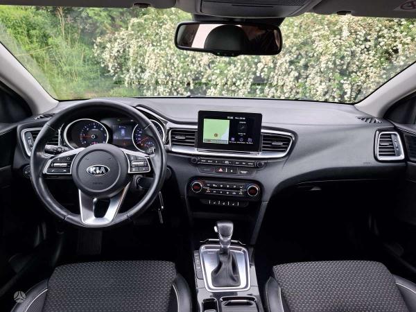 Grey Kia Ceed 2018 in Vilnius, with an engine capacity of 1.60 L and mileage of 263 thousand km for 8200 €, photo 10 on AUTOMOTO.COM.LV