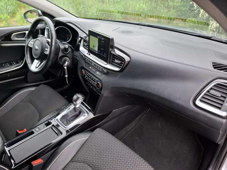Pelēks Kia Ceed 2018 Viļņa, ar dzinēja tilpumu 1.60 L un nobraukumu 263 tūkst. km par 8200 €, foto 12 vietnē AUTOMOTO.COM.LV