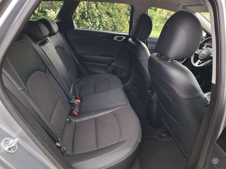 Pelēks Kia Ceed 2018 Viļņa, ar dzinēja tilpumu 1.60 L un nobraukumu 263 tūkst. km par 8200 €, foto 24 vietnē AUTOMOTO.COM.LV