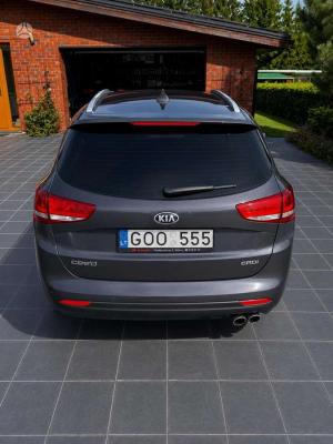 Grey Kia Ceed 2018 in Kaunas, with an engine capacity of 1.58 L and mileage of 408 thousand km for 4500 €, photo 6 on AUTOMOTO.COM.LV