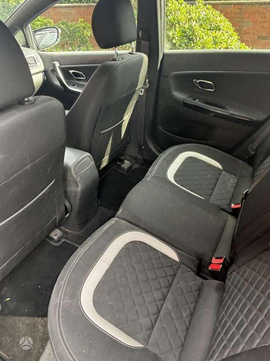 Grey Kia Ceed 2018 in Kaunas, with an engine capacity of 1.58 L and mileage of 408 thousand km for 4500 €, photo 9 on AUTOMOTO.COM.LV