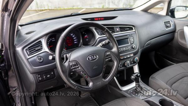 Grey Kia Ceed 2018 in Tallinn, with an engine capacity of 1.60 L and mileage of 125 thousand km for 6750 €, photo 7 on AUTOMOTO.COM.LV