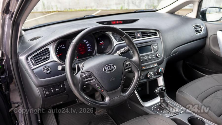 Grey Kia Ceed 2018 in Tallinn, with an engine capacity of 1.60 L and mileage of 125 thousand km for 6750 €, photo 8 on AUTOMOTO.COM.LV