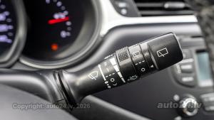 Grey Kia Ceed 2018 in Tallinn, with an engine capacity of 1.60 L and mileage of 125 thousand km for 6750 €, photo 10 on AUTOMOTO.COM.LV