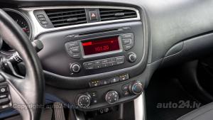 Grey Kia Ceed 2018 in Tallinn, with an engine capacity of 1.60 L and mileage of 125 thousand km for 6750 €, photo 12 on AUTOMOTO.COM.LV