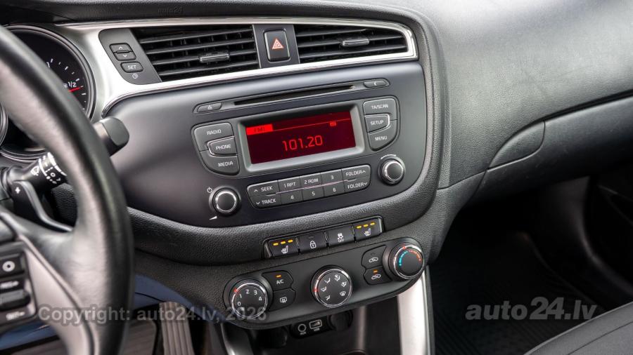 Grey Kia Ceed 2018 in Tallinn, with an engine capacity of 1.60 L and mileage of 125 thousand km for 6750 €, photo 12 on AUTOMOTO.COM.LV