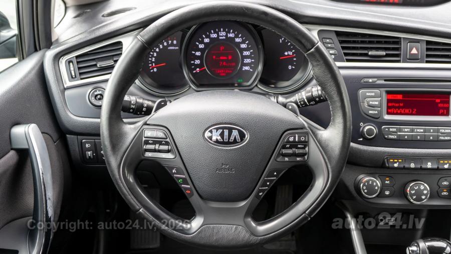 Grey Kia Ceed 2018 in Tallinn, with an engine capacity of 1.60 L and mileage of 125 thousand km for 6750 €, photo 15 on AUTOMOTO.COM.LV
