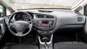 Grey Kia Ceed 2018 in Tallinn, with an engine capacity of 1.60 L and mileage of 125 thousand km for 6750 €, photo 16 on AUTOMOTO.COM.LV
