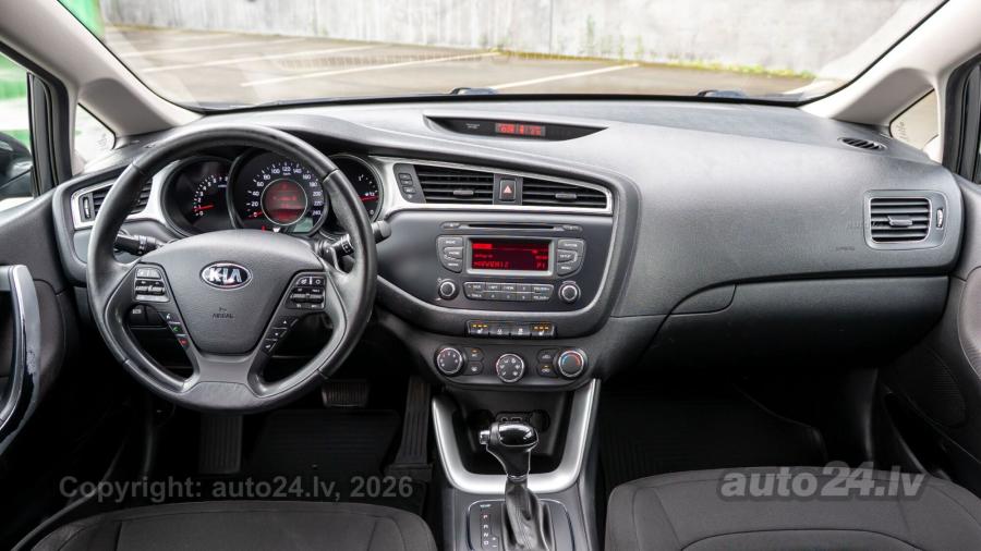 Grey Kia Ceed 2018 in Tallinn, with an engine capacity of 1.60 L and mileage of 125 thousand km for 6750 €, photo 16 on AUTOMOTO.COM.LV