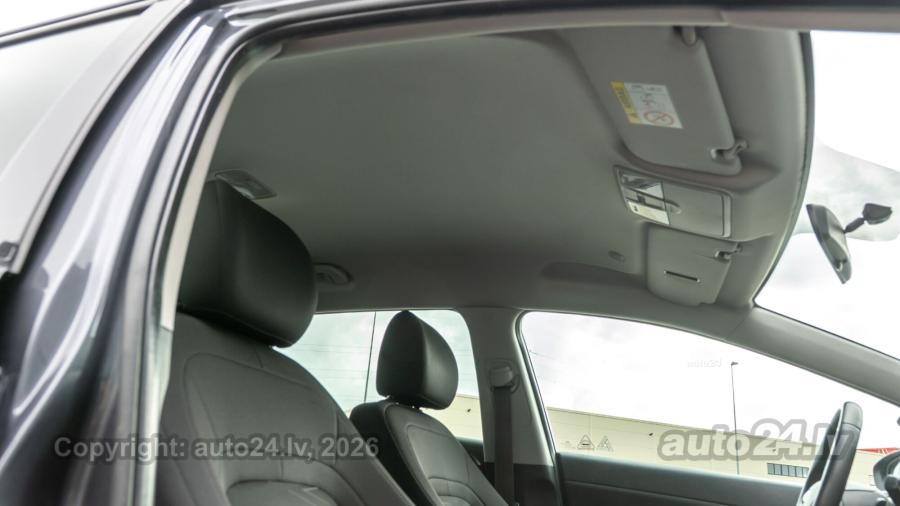 Grey Kia Ceed 2018 in Tallinn, with an engine capacity of 1.60 L and mileage of 125 thousand km for 6750 €, photo 19 on AUTOMOTO.COM.LV