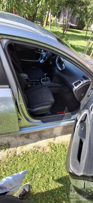 Grey Kia Ceed 2018 in Tallinn, with an engine capacity of 1.60 L and mileage of 193 thousand km for 9500 €, photo 6 on AUTOMOTO.COM.LV
