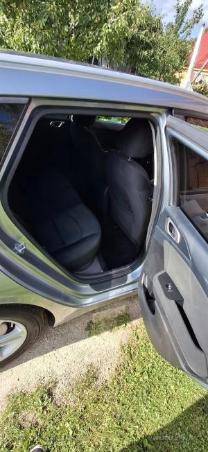 Grey Kia Ceed 2018 in Tallinn, with an engine capacity of 1.60 L and mileage of 193 thousand km for 9500 €, photo 8 on AUTOMOTO.COM.LV