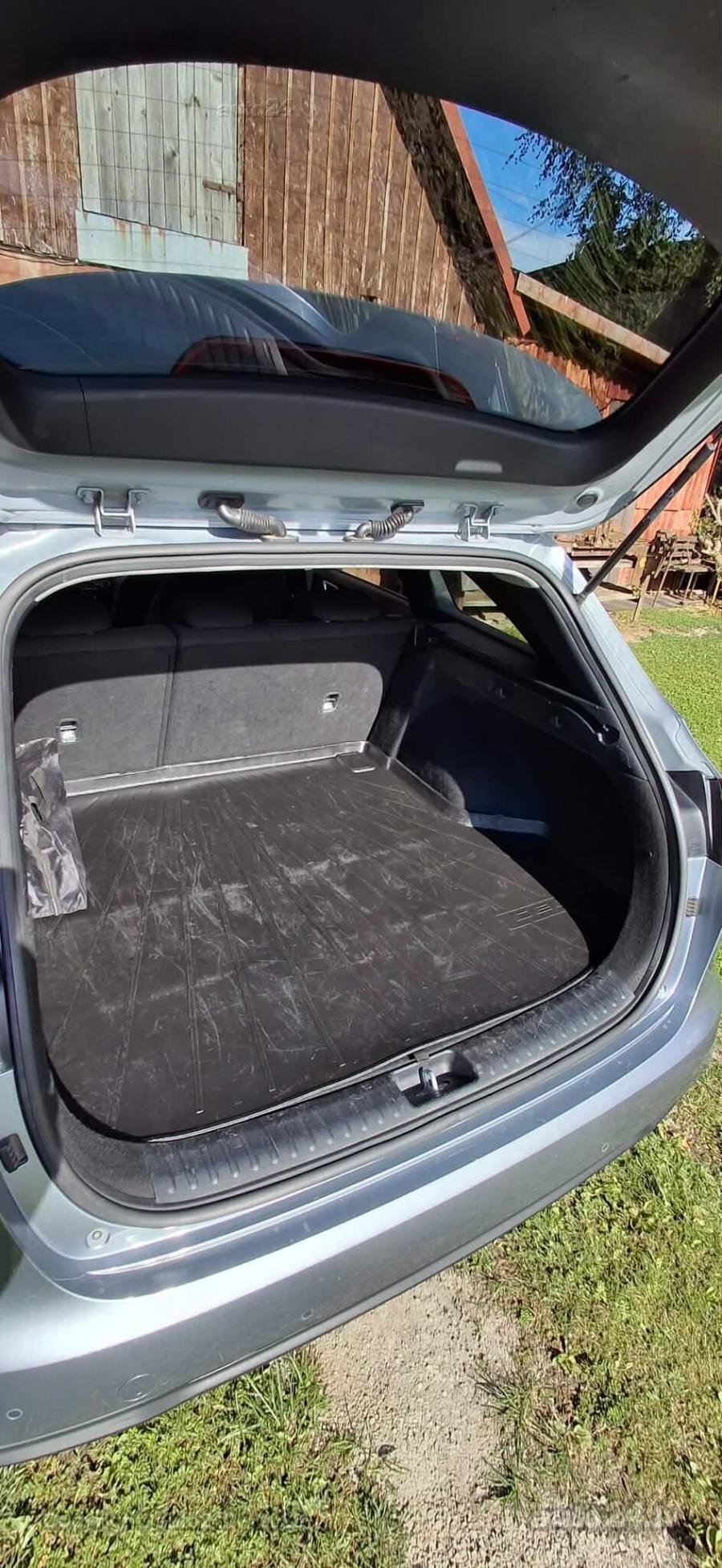 Grey Kia Ceed 2018 in Tallinn, with an engine capacity of 1.60 L and mileage of 193 thousand km for 9500 €, photo 10 on AUTOMOTO.COM.LV