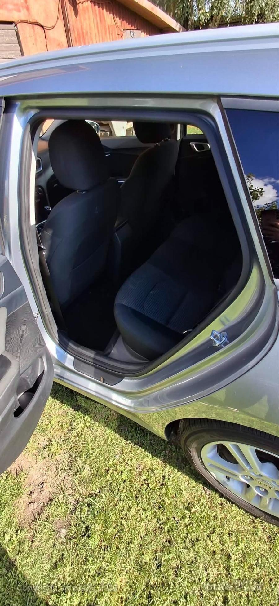 Grey Kia Ceed 2018 in Tallinn, with an engine capacity of 1.60 L and mileage of 193 thousand km for 9500 €, photo 11 on AUTOMOTO.COM.LV