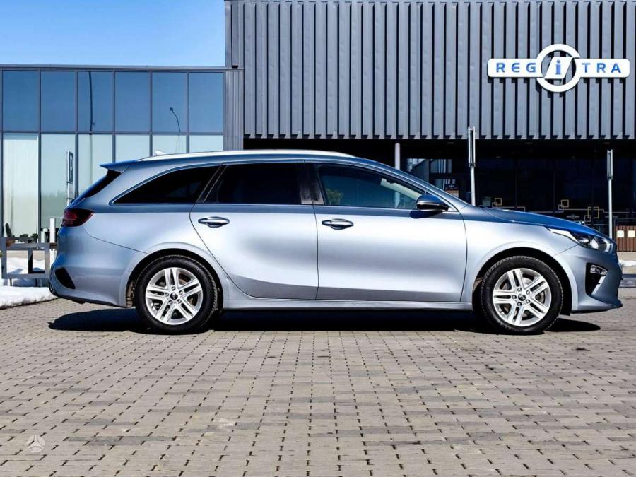 Grey Kia Ceed 2018 in Siauliai, with an engine capacity of 1.60 L and mileage of 217 thousand km for 7590 €, photo 10 on AUTOMOTO.COM.LV