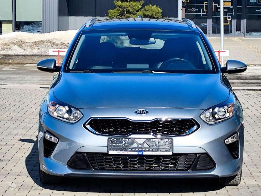 Grey Kia Ceed 2018 in Siauliai, with an engine capacity of 1.60 L and mileage of 217 thousand km for 7590 €, photo 11 on AUTOMOTO.COM.LV