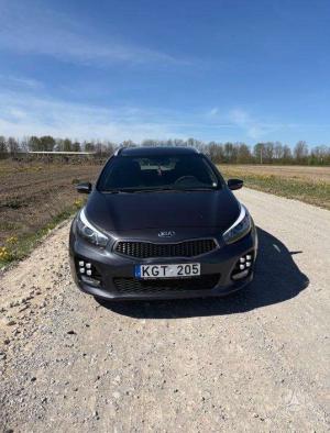 Pelēks Kia Ceed 2018 Mažeikiai, ar dzinēja tilpumu 1.58 L un nobraukumu 138 tūkst. km par 8300 €, foto  vietnē AUTOMOTO.COM.LV
