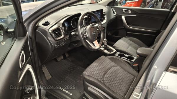 Grey Kia Ceed 2019 in Tartu, with an engine capacity of 1.40 L and mileage of 44 thousand km for 14890 €, photo 11 on AUTOMOTO.COM.LV