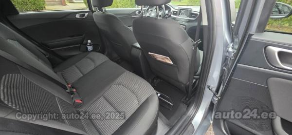 Grey Kia Ceed 2019 in Tallinn, with an engine capacity of 1.40 L and mileage of 77 thousand km for 12500 €, photo 11 on AUTOMOTO.COM.LV