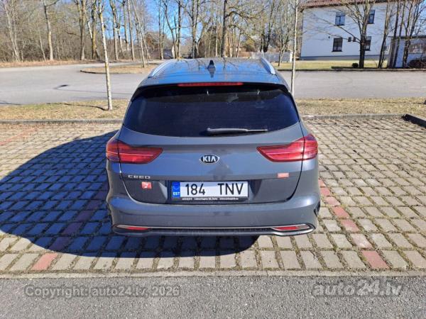 Grey Kia Ceed 2019 in Kuressaare, with an engine capacity of 1.60 L and mileage of 82 thousand km for 16000 €, photo 2 on AUTOMOTO.COM.LV