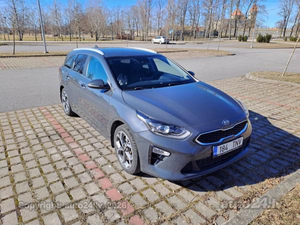 Grey Kia Ceed 2019 in Kuressaare, with an engine capacity of 1.60 L and mileage of 82 thousand km for 16000 €, photo 3 on AUTOMOTO.COM.LV