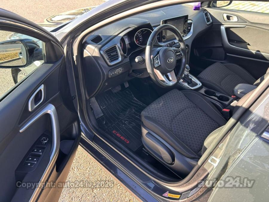 Pelēks Kia Ceed 2019 Tartu, ar dzinēja tilpumu 1.40 L un nobraukumu 90 tūkst. km par 18000 €, foto 6 vietnē AUTOMOTO.COM.LV