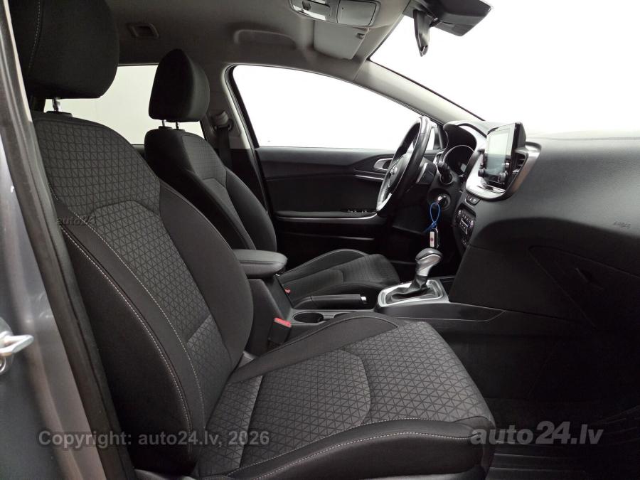 Grey Kia Ceed 2019 in Tallinn, with an engine capacity of 1.40 L and mileage of 84 thousand km for 12900 €, photo 19 on AUTOMOTO.COM.LV