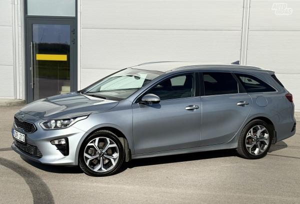 Grey Kia Ceed 2019 in Kaunas, with an engine capacity of 1.60 L and mileage of 162 thousand km for 9850 €, photo 5 on AUTOMOTO.COM.LV