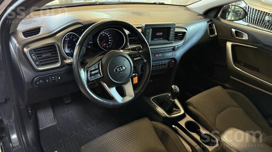 Pelēks Kia Ceed 2019 Rīga, ar dzinēja tilpumu 1.40 L un nobraukumu 92 tūkst. km par 9900 €, foto 12 vietnē AUTOMOTO.COM.LV