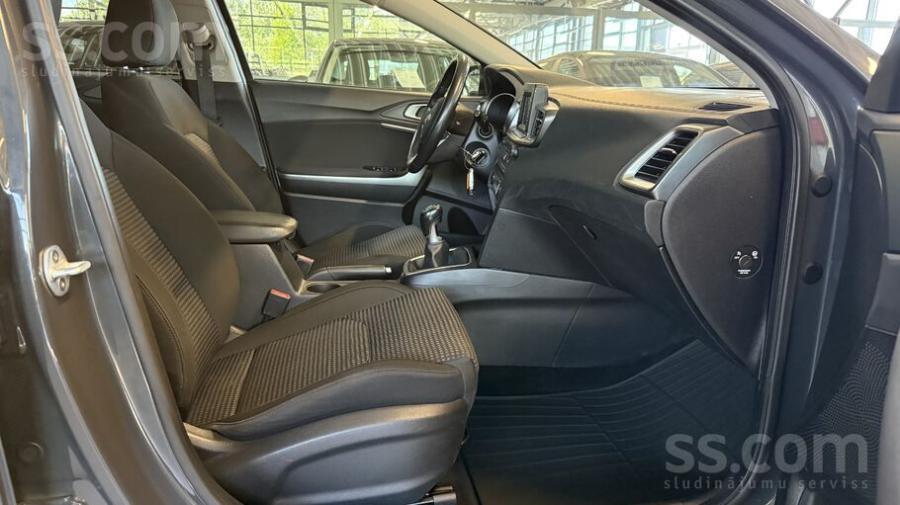Pelēks Kia Ceed 2019 Rīga, ar dzinēja tilpumu 1.40 L un nobraukumu 92 tūkst. km par 9900 €, foto 16 vietnē AUTOMOTO.COM.LV