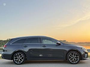 Grey Kia Ceed 2019 in Raseiniai, with an engine capacity of 1.60 L and mileage of 279 thousand km for 9999 €, photo 11 on AUTOMOTO.COM.LV