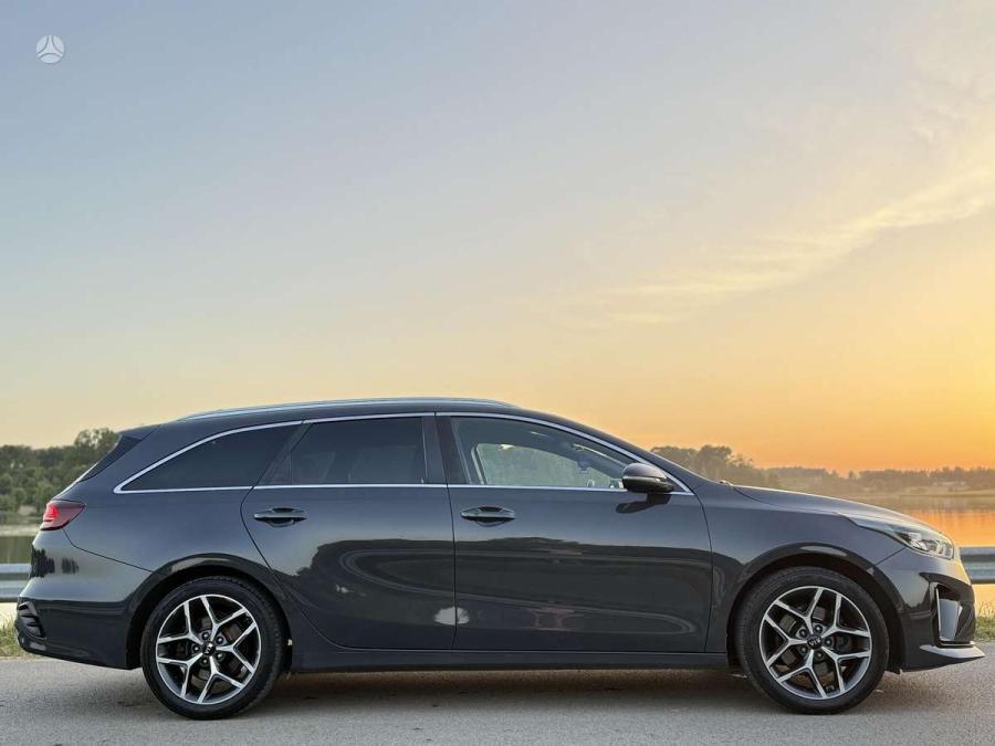 Grey Kia Ceed 2019 in Raseiniai, with an engine capacity of 1.60 L and mileage of 279 thousand km for 9999 €, photo 11 on AUTOMOTO.COM.LV
