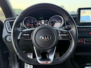 Grey Kia Ceed 2019 in Raseiniai, with an engine capacity of 1.60 L and mileage of 279 thousand km for 9999 €, photo 15 on AUTOMOTO.COM.LV