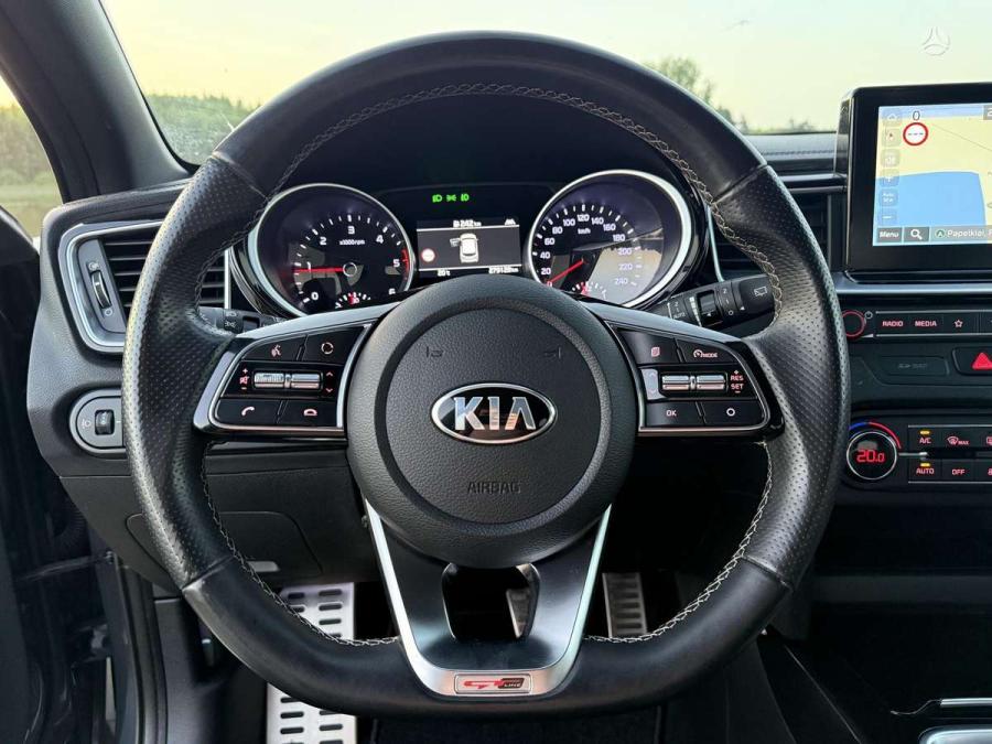 Grey Kia Ceed 2019 in Raseiniai, with an engine capacity of 1.60 L and mileage of 279 thousand km for 9999 €, photo 15 on AUTOMOTO.COM.LV