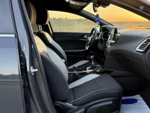 Grey Kia Ceed 2019 in Raseiniai, with an engine capacity of 1.60 L and mileage of 279 thousand km for 9999 €, photo 23 on AUTOMOTO.COM.LV