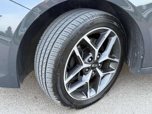 Grey Kia Ceed 2019 in Raseiniai, with an engine capacity of 1.60 L and mileage of 279 thousand km for 9999 €, photo 30 on AUTOMOTO.COM.LV