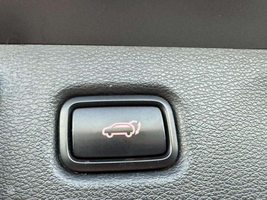 Grey Kia Ceed 2019 in Raseiniai, with an engine capacity of 1.60 L and mileage of 279 thousand km for 9999 €, photo 32 on AUTOMOTO.COM.LV