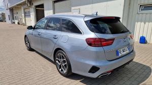 Grey Kia Ceed 2019 in Marijampole, with an engine capacity of 1.60 L and mileage of 183 thousand km for 10284 €, photo 5 on AUTOMOTO.COM.LV