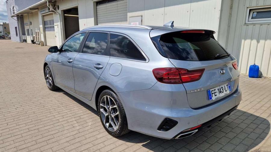 Grey Kia Ceed 2019 in Marijampole, with an engine capacity of 1.60 L and mileage of 183 thousand km for 10284 €, photo 5 on AUTOMOTO.COM.LV