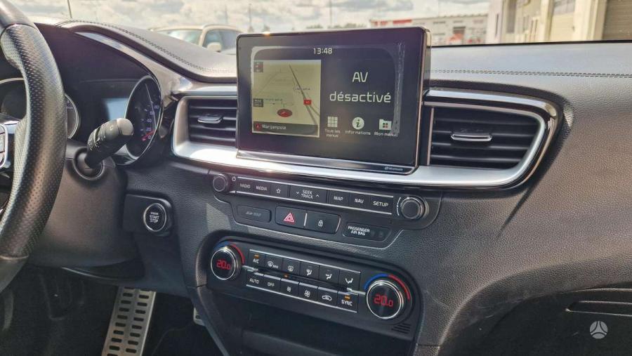 Grey Kia Ceed 2019 in Marijampole, with an engine capacity of 1.60 L and mileage of 183 thousand km for 10284 €, photo 14 on AUTOMOTO.COM.LV