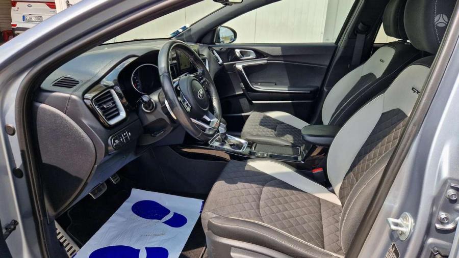 Grey Kia Ceed 2019 in Marijampole, with an engine capacity of 1.60 L and mileage of 183 thousand km for 10284 €, photo 18 on AUTOMOTO.COM.LV